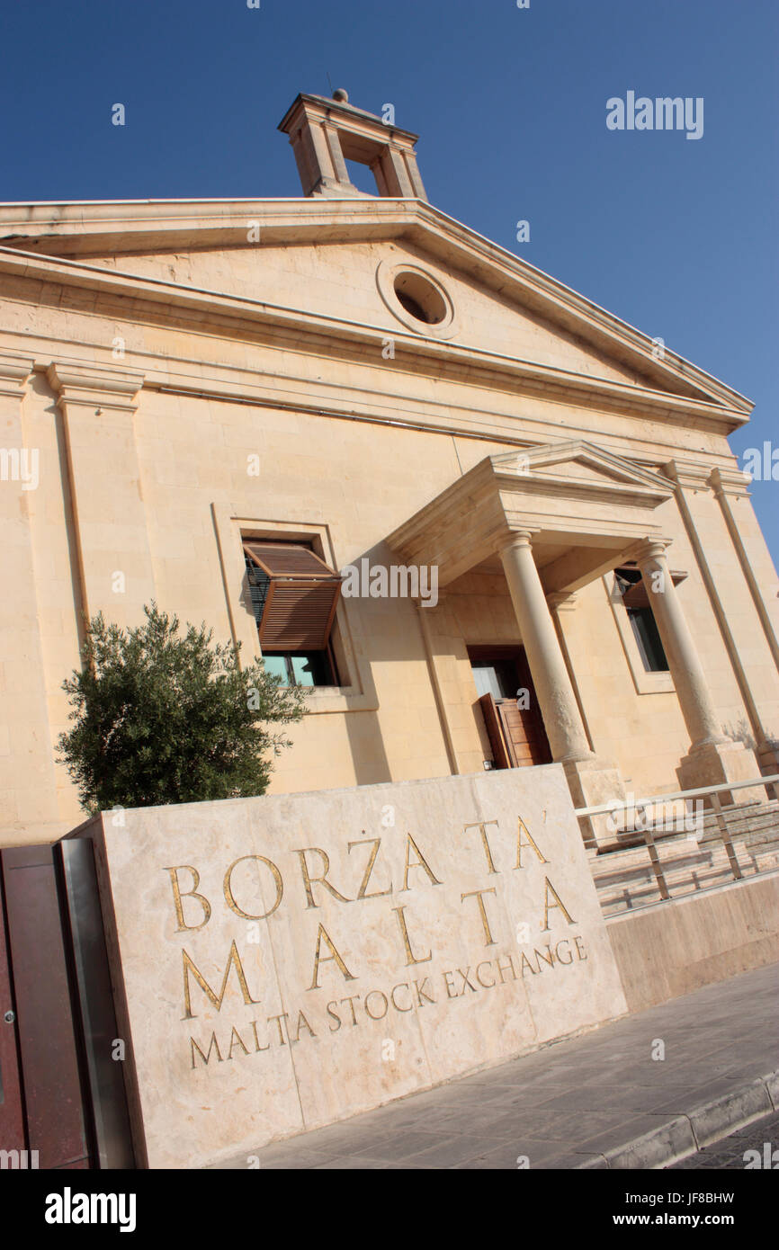 Stock market cycle hi-res stock photography and images - Alamy