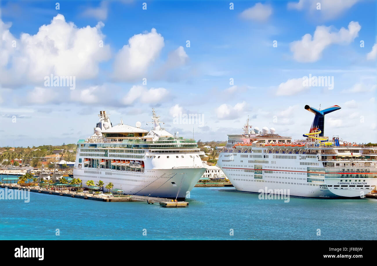 Cruise Ships at port Stock Photo - Alamy