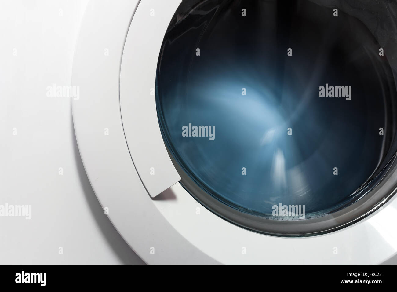 Front loading washing machine hi-res stock photography and images - Alamy