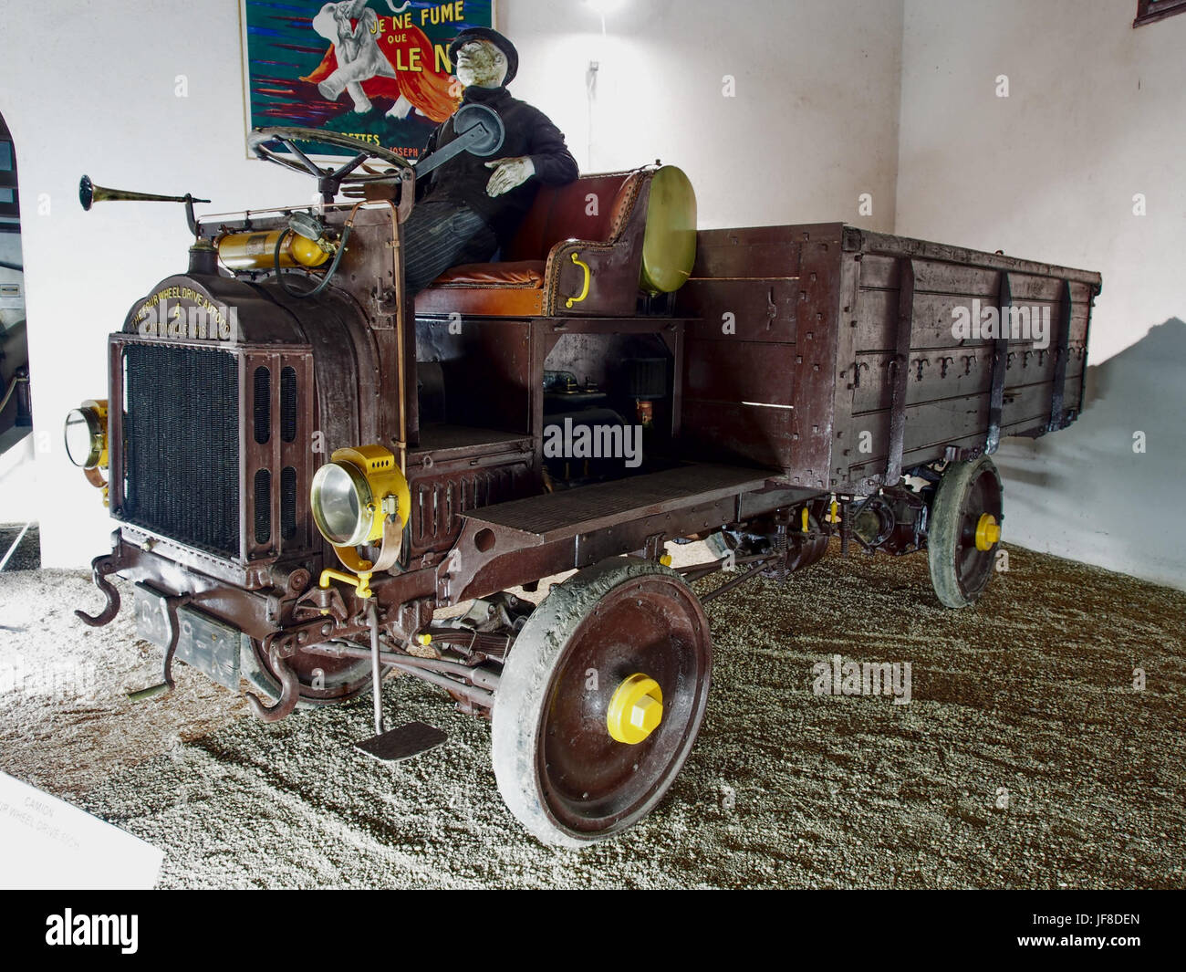 The 1912 Four Wheel Drive Auto Co truck, with a 50 horsepower engine ...