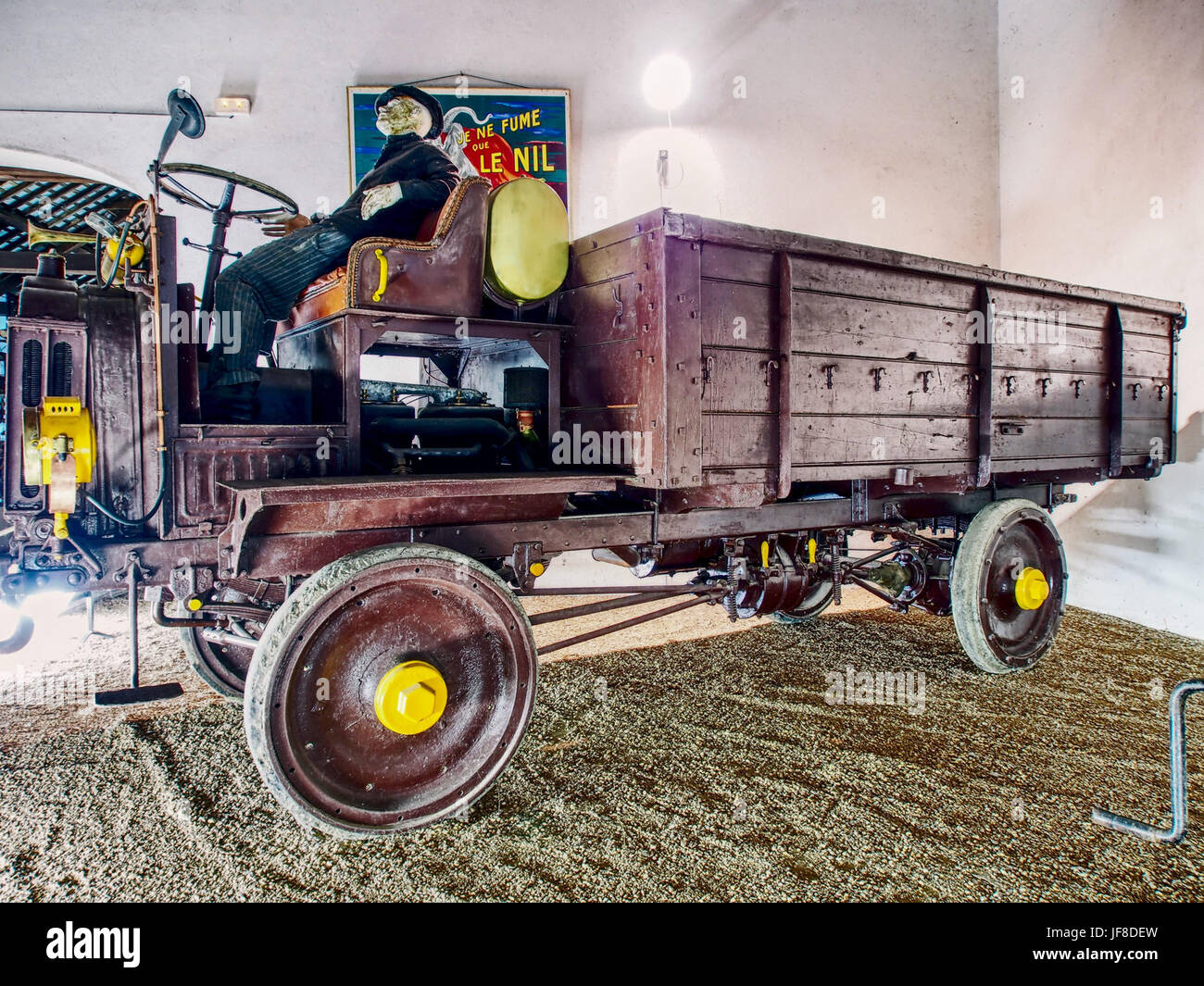 The 1912 Four Wheel Drive Auto Co. 50hp truck, displayed at the Musée ...