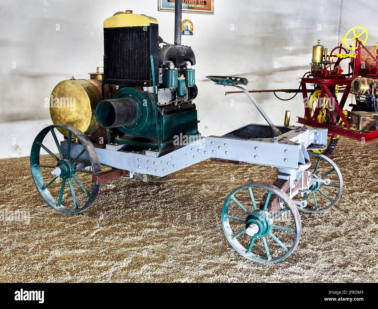 The 1920 Vendeuve engine on display at the Musée Maurice Dufresne ...