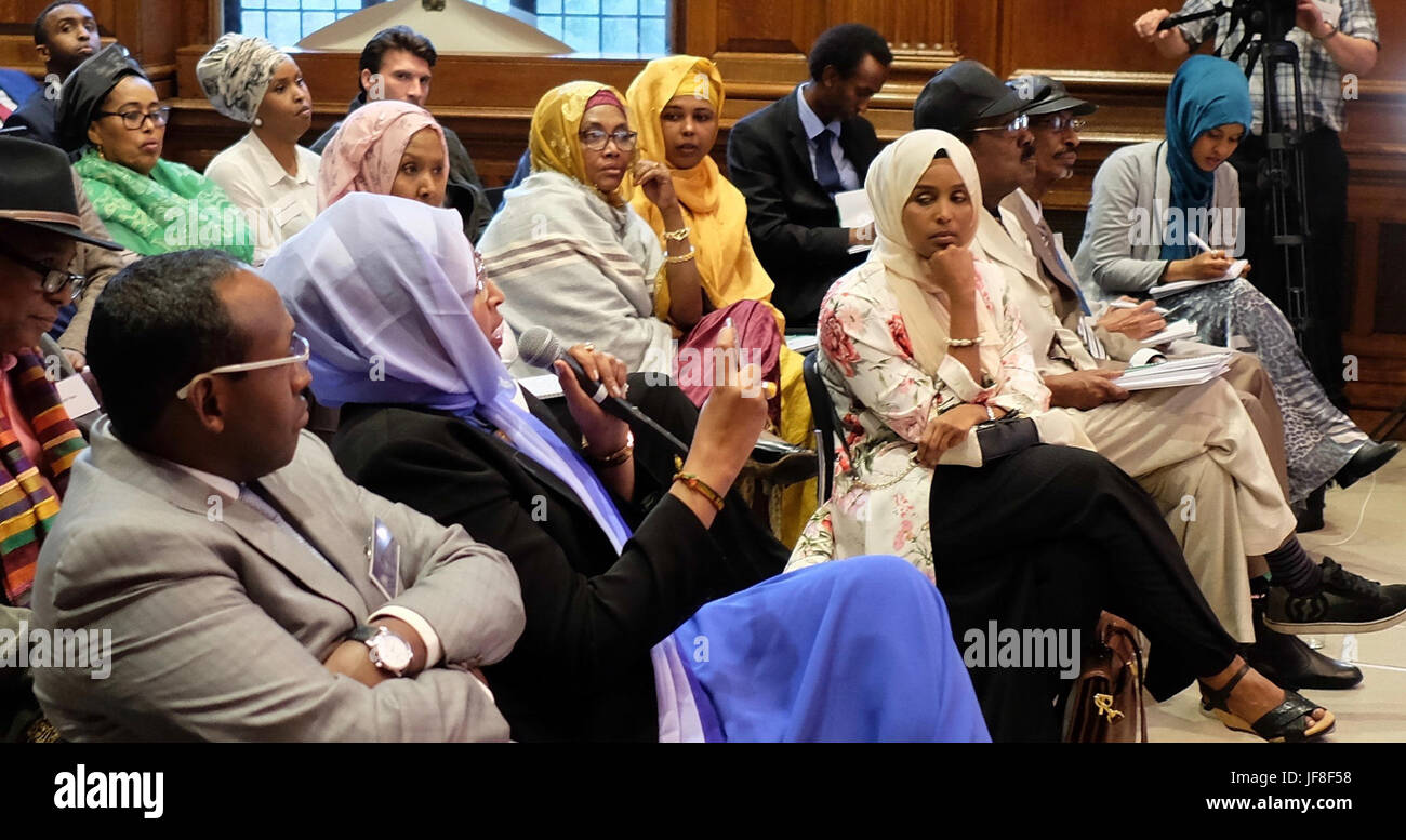 Members of the Somali community in London attend a dialogue with ...