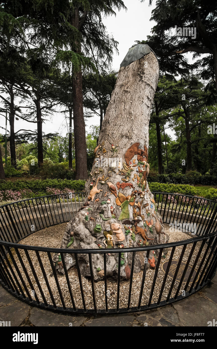 Fitzroy gardens fairy tree hi-res stock photography and images - Alamy