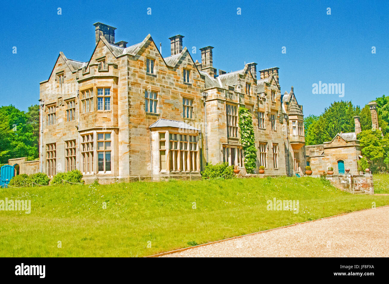 Scotney Medieval Castle, Victorian New Mansion House, Lamberhurst, Kent ...