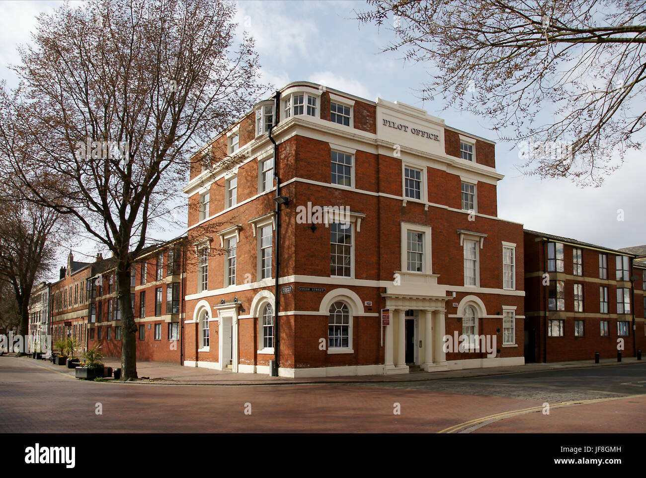 Tourism hull hi-res stock photography and images - Alamy