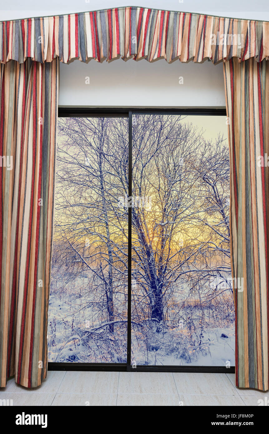 Scenic view from window sea hi-res stock photography and images - Alamy