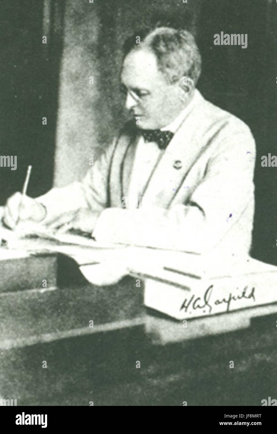 A snapshot of the beloved Garfield character, featuring Harry in a ...