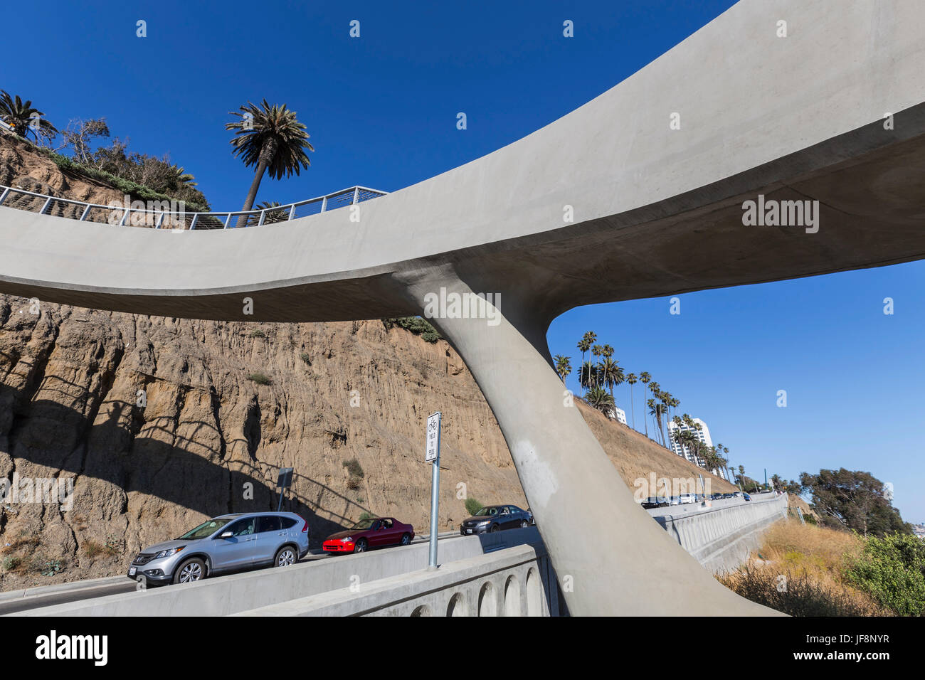 Pedestrian bridge over highway hi-res stock photography and images - Alamy