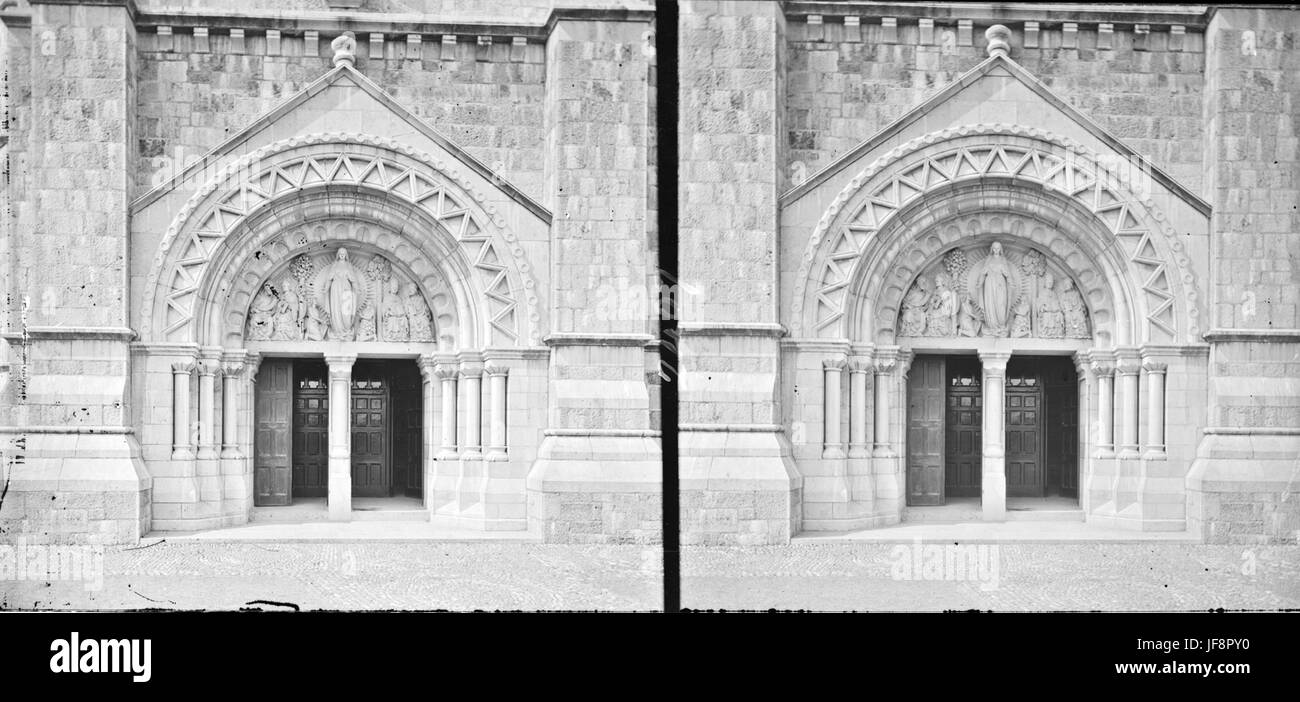 Modern romanesque Black and White Stock Photos & Images - Alamy