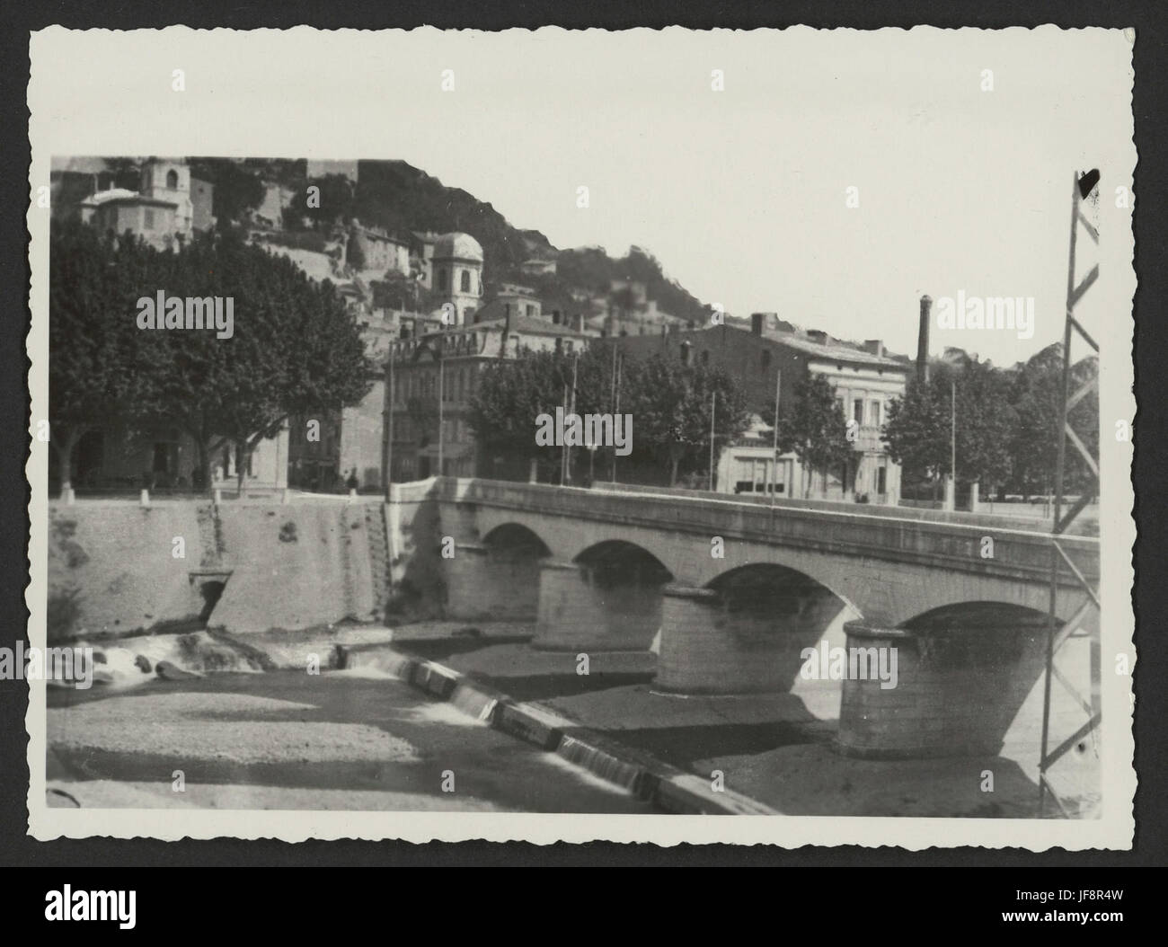 Destroyed bridge military hi-res stock photography and images - Alamy