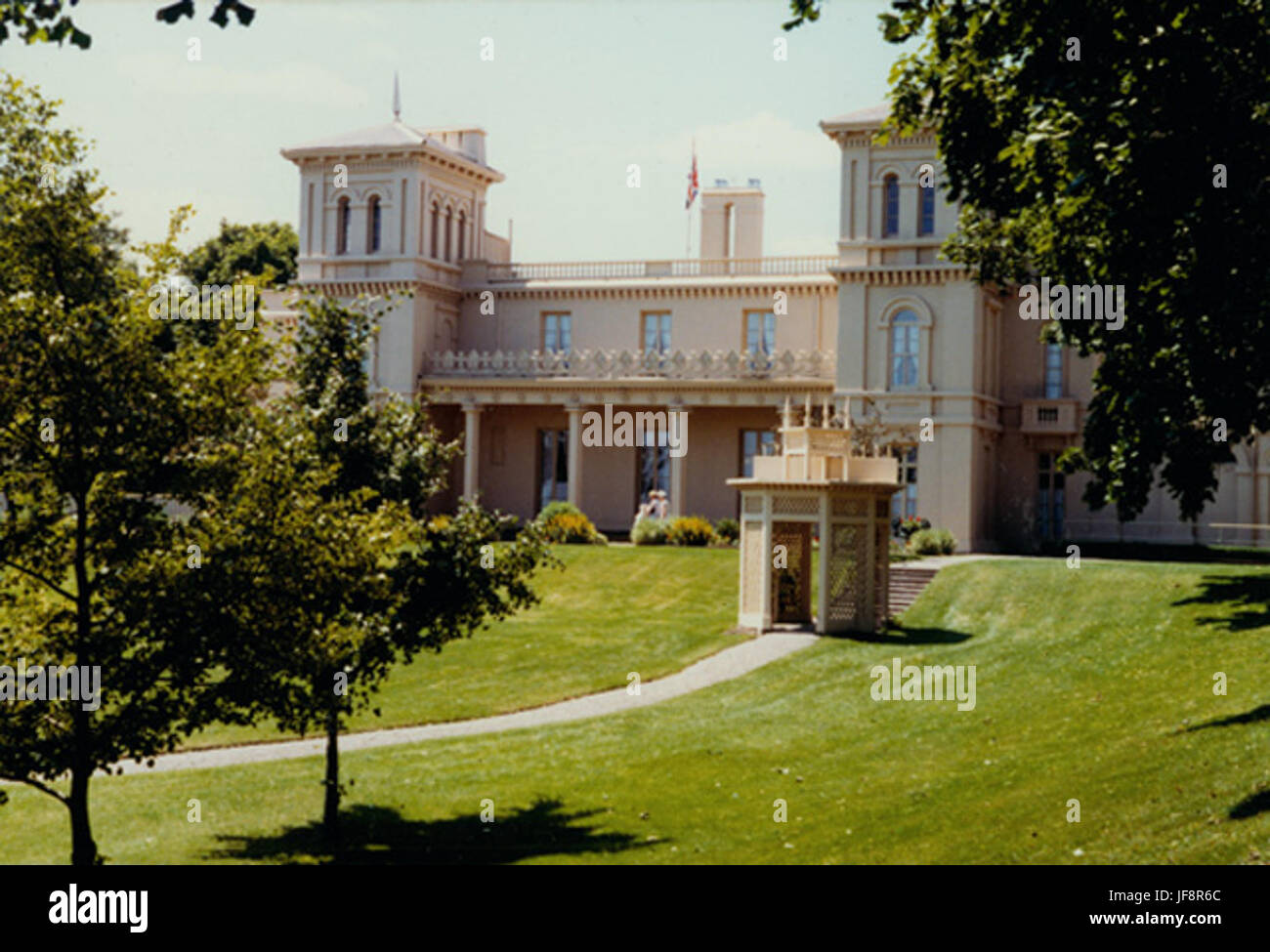 Dundurn Castle, Hamilton: A historic photograph of Dundurn Castle in ...