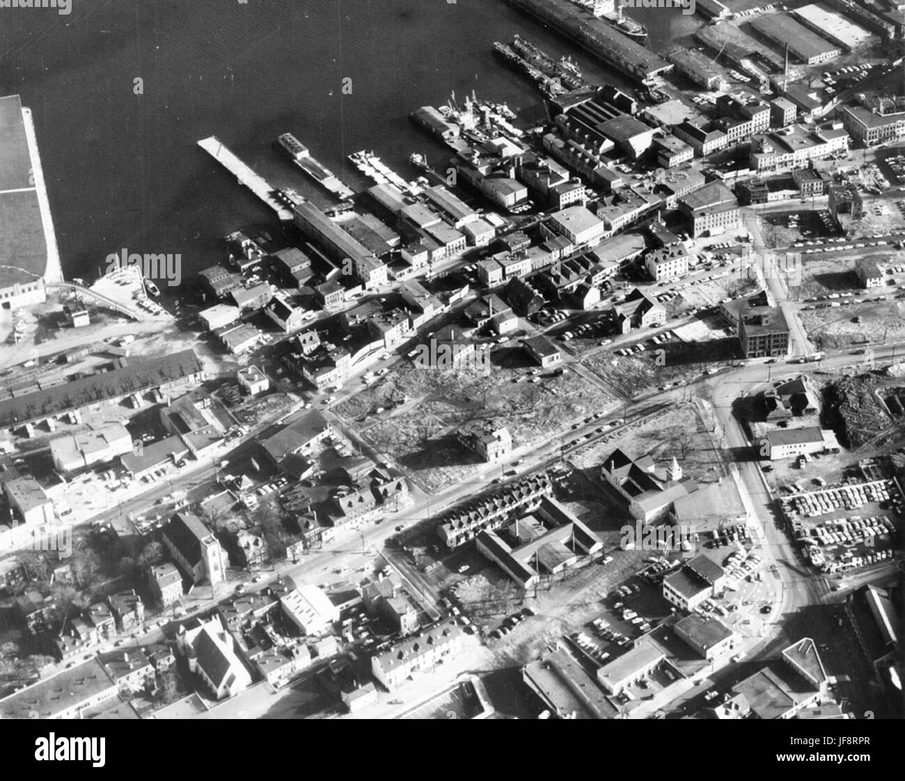 Historic buildings in halifax hi-res stock photography and images - Alamy