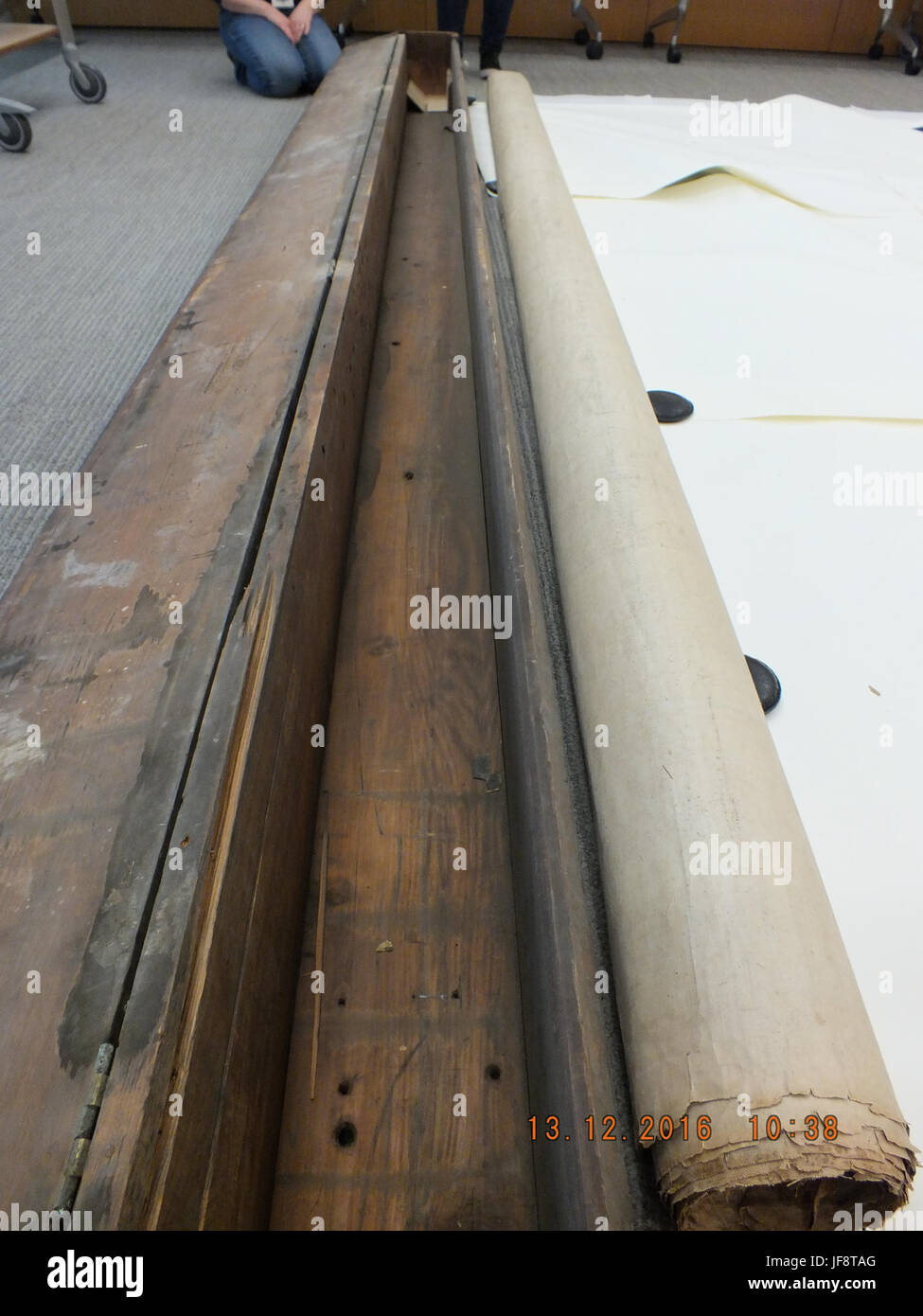 Box of maps hi-res stock photography and images - Alamy