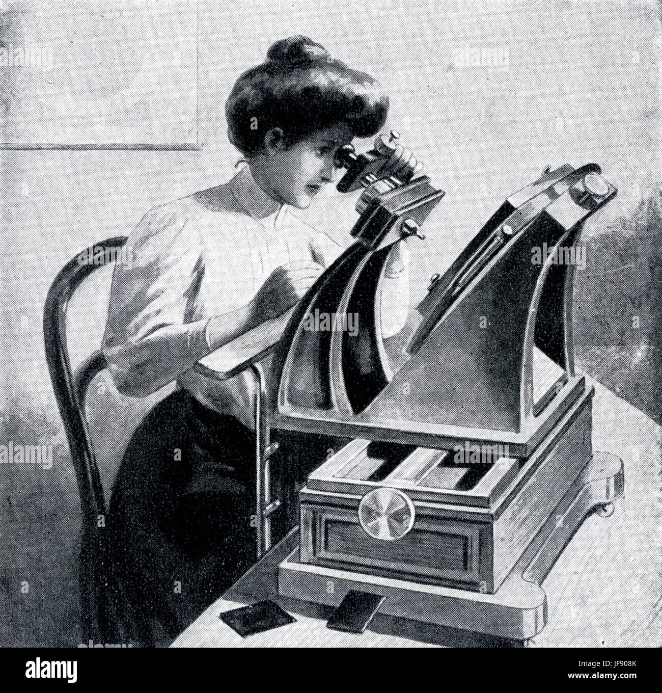 Early 1900s scientist hi-res stock photography and images - Alamy