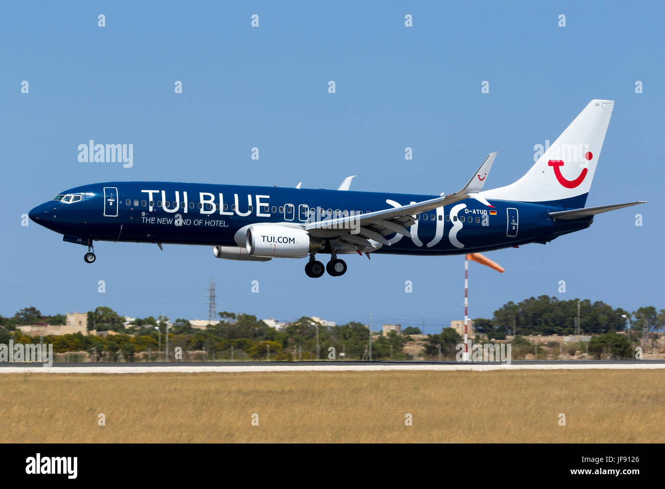 Tui livery hi-res stock photography and images - Alamy