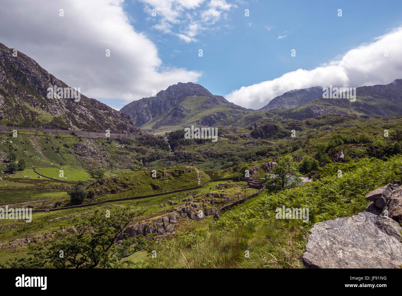 Great British Landscapes - depicting the beautiful scenic mountains of ...