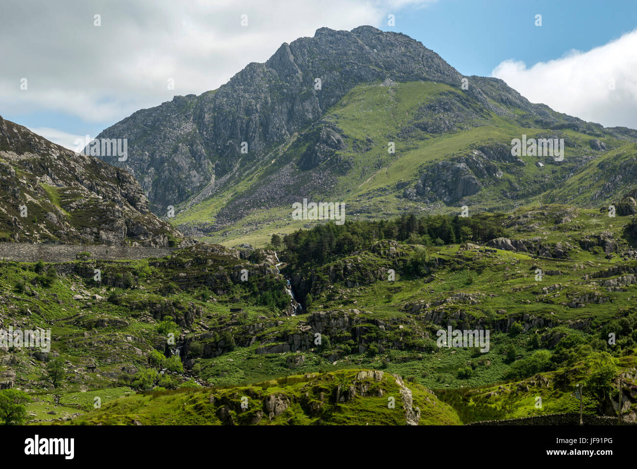 Great British Landscapes - depicting the beautiful scenic mountains of ...