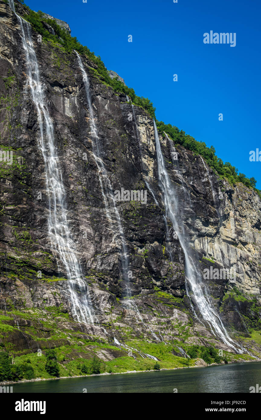Waterfall the seven sisters Stock Photo - Alamy