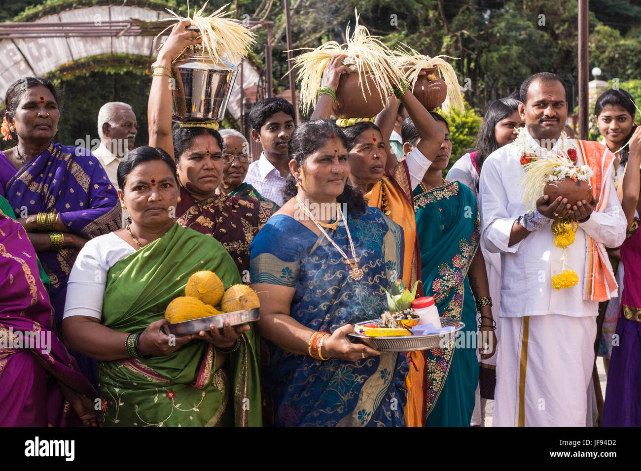 Woman in mysore india hi-res stock photography and images - Alamy