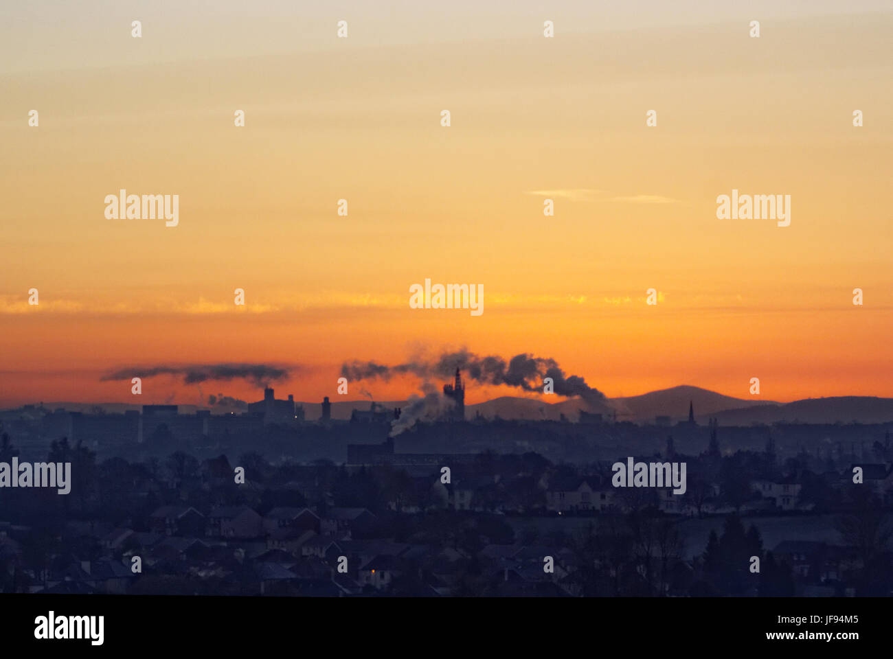 smog heavy atmosphere panorama of Glasgow city early morning looking ...