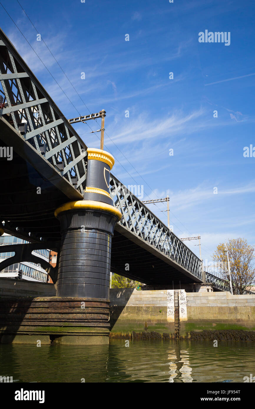 The Loopline Rail bridge in Dublin City, Ireland Stock Photo - Alamy