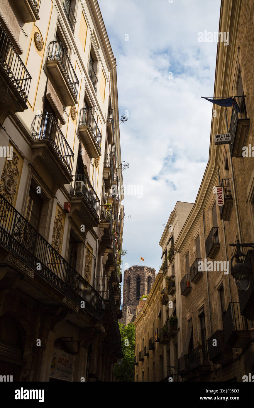 Buildings in the city centre of Barcelona, Spain Stock Photo - Alamy