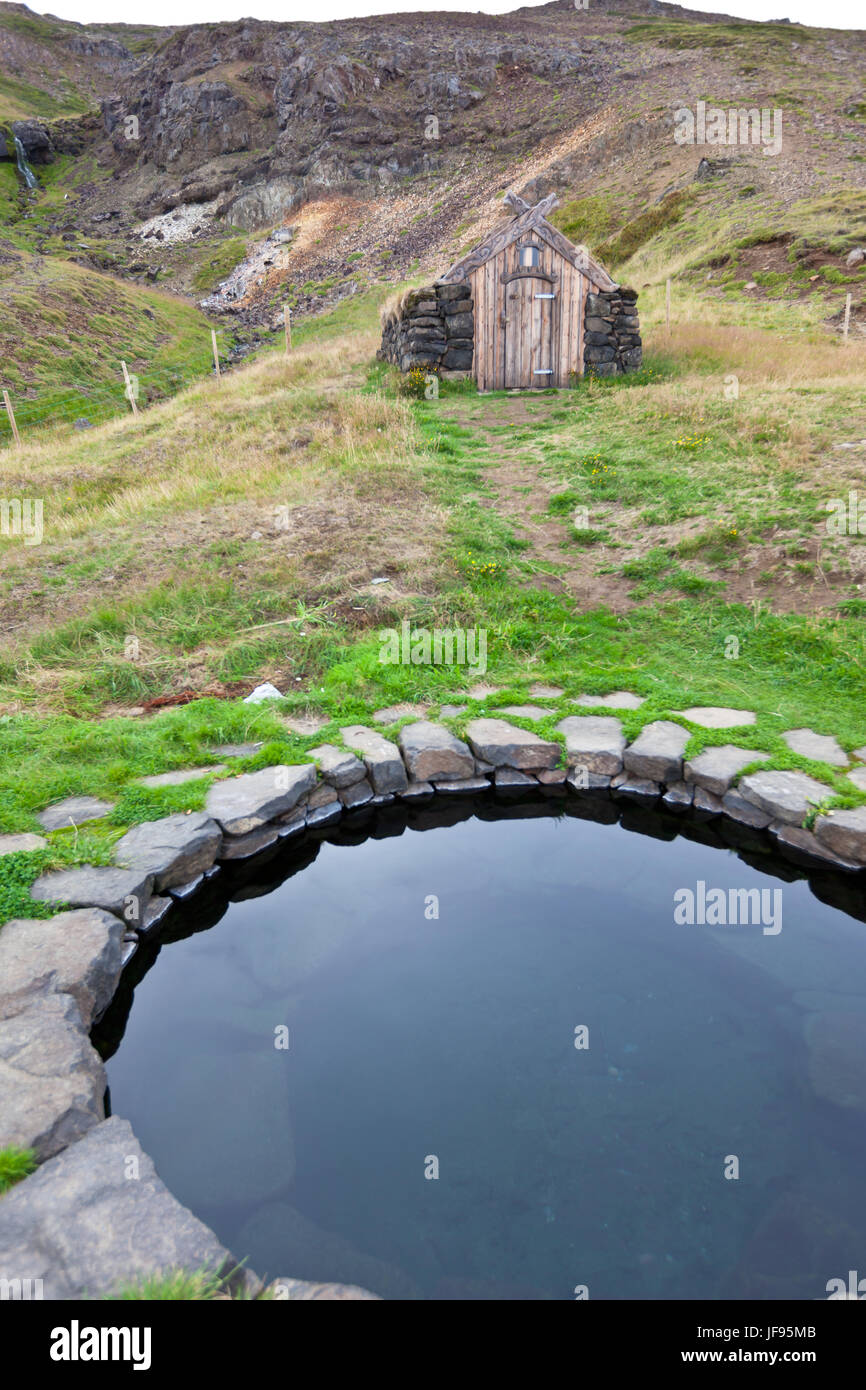 Hot spring outdoor bath in Iceland. Nordic calm nature Stock Photo - Alamy