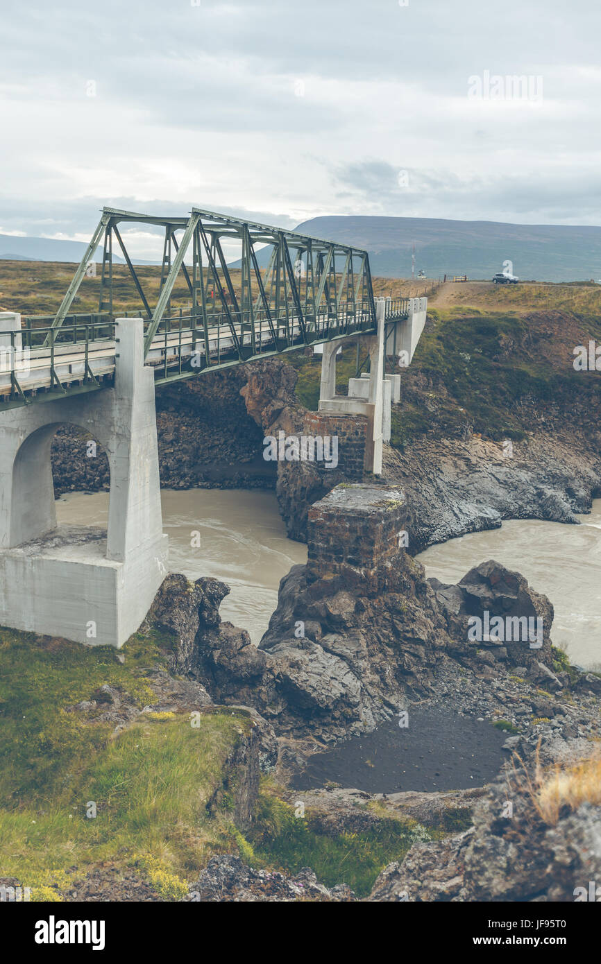 Bridge on The Skjalfandafljot river in Iceland. Overcast Gloomy Weather ...