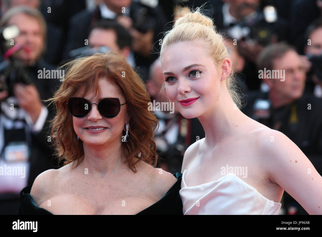 Elle fanning cannes ismael's hi-res stock photography and images - Alamy
