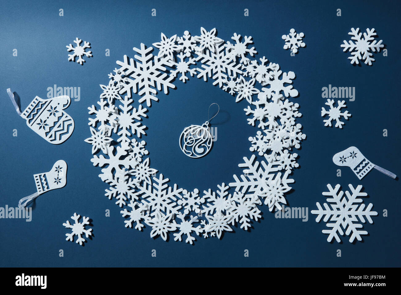 round frame of snowflakes Stock Photo - Alamy