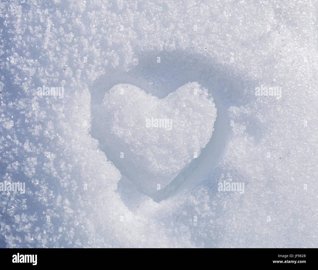 Heart in frost hi-res stock photography and images - Alamy