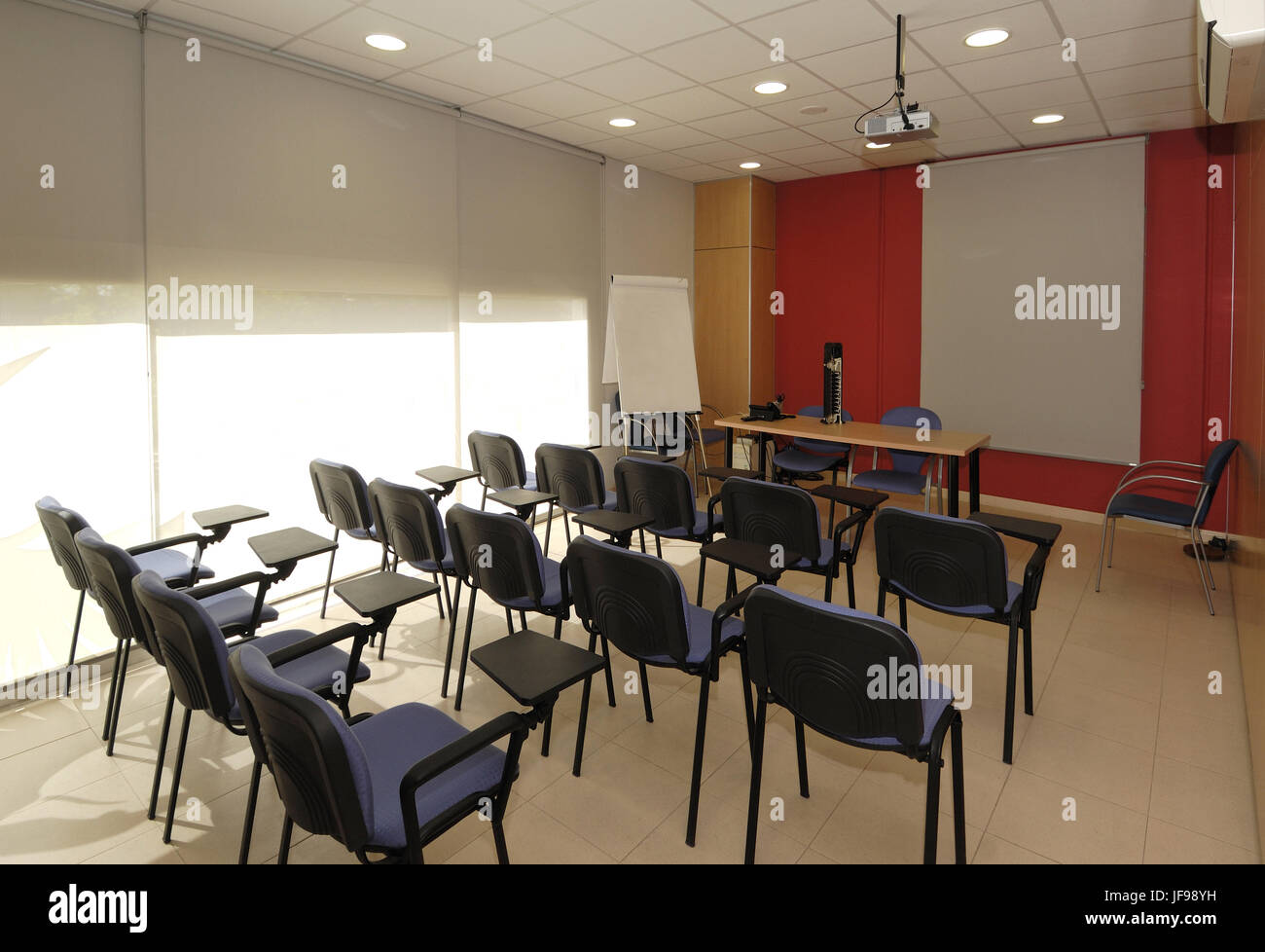 Classroom modern empty hi-res stock photography and images - Alamy