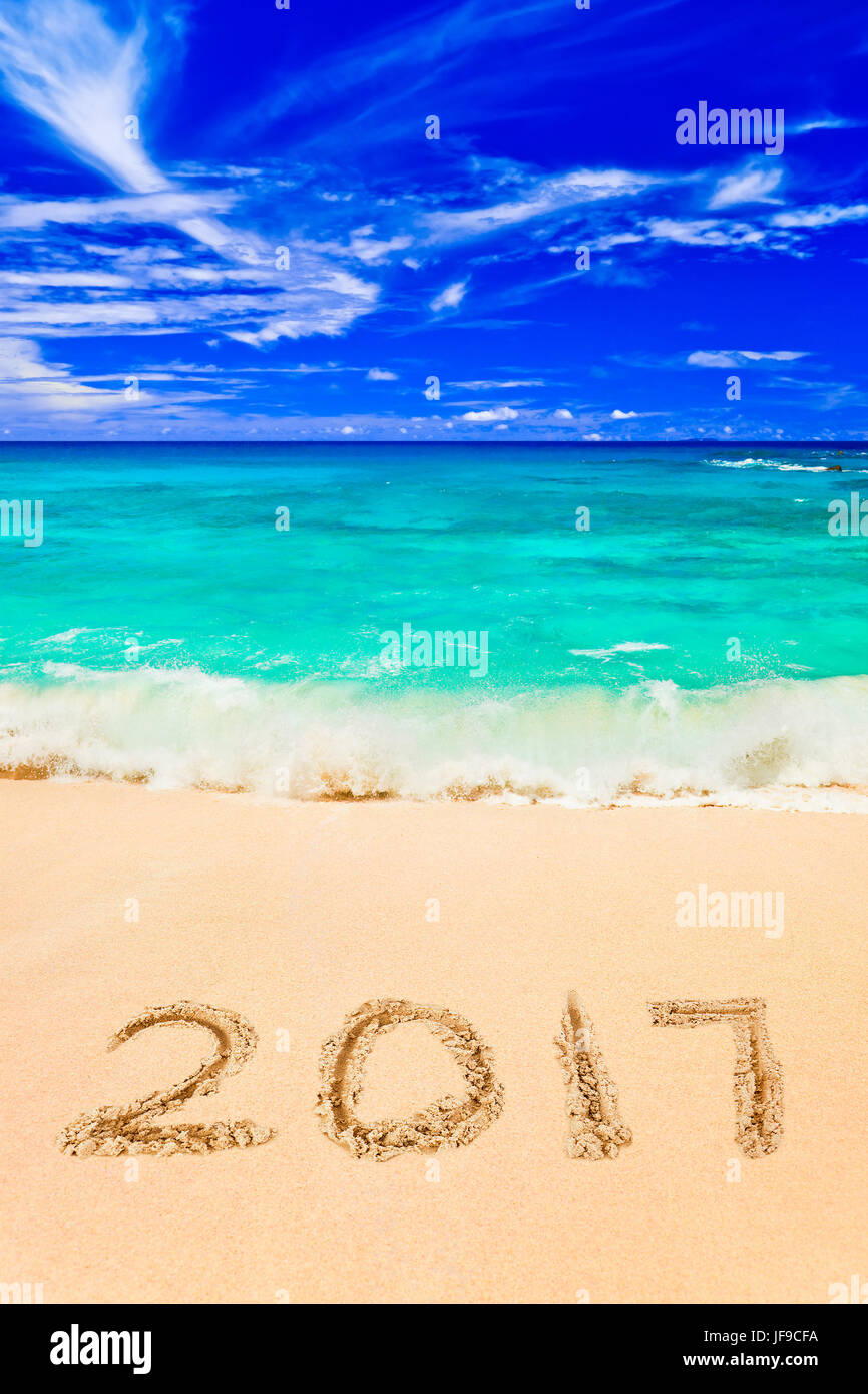 Numbers 2017 on beach Stock Photo - Alamy