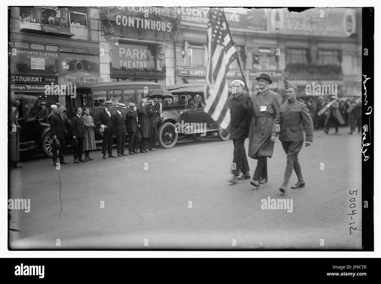 An actors' parade, celebrating the performers and the art of acting ...