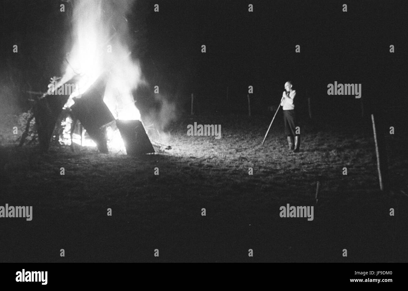 Bonfire night family hi-res stock photography and images - Alamy