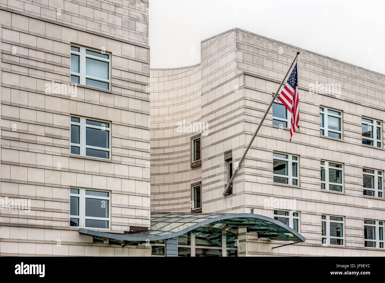 Usa embassy building berlin hi-res stock photography and images - Alamy