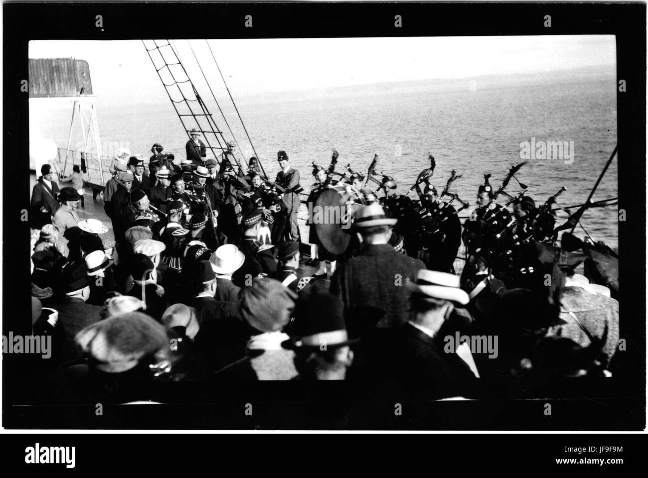 Photographs taken during a 1915 journey through Canada and the western ...