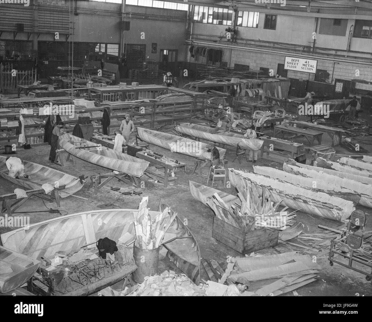 Boat manufacturing hi-res stock photography and images - Alamy