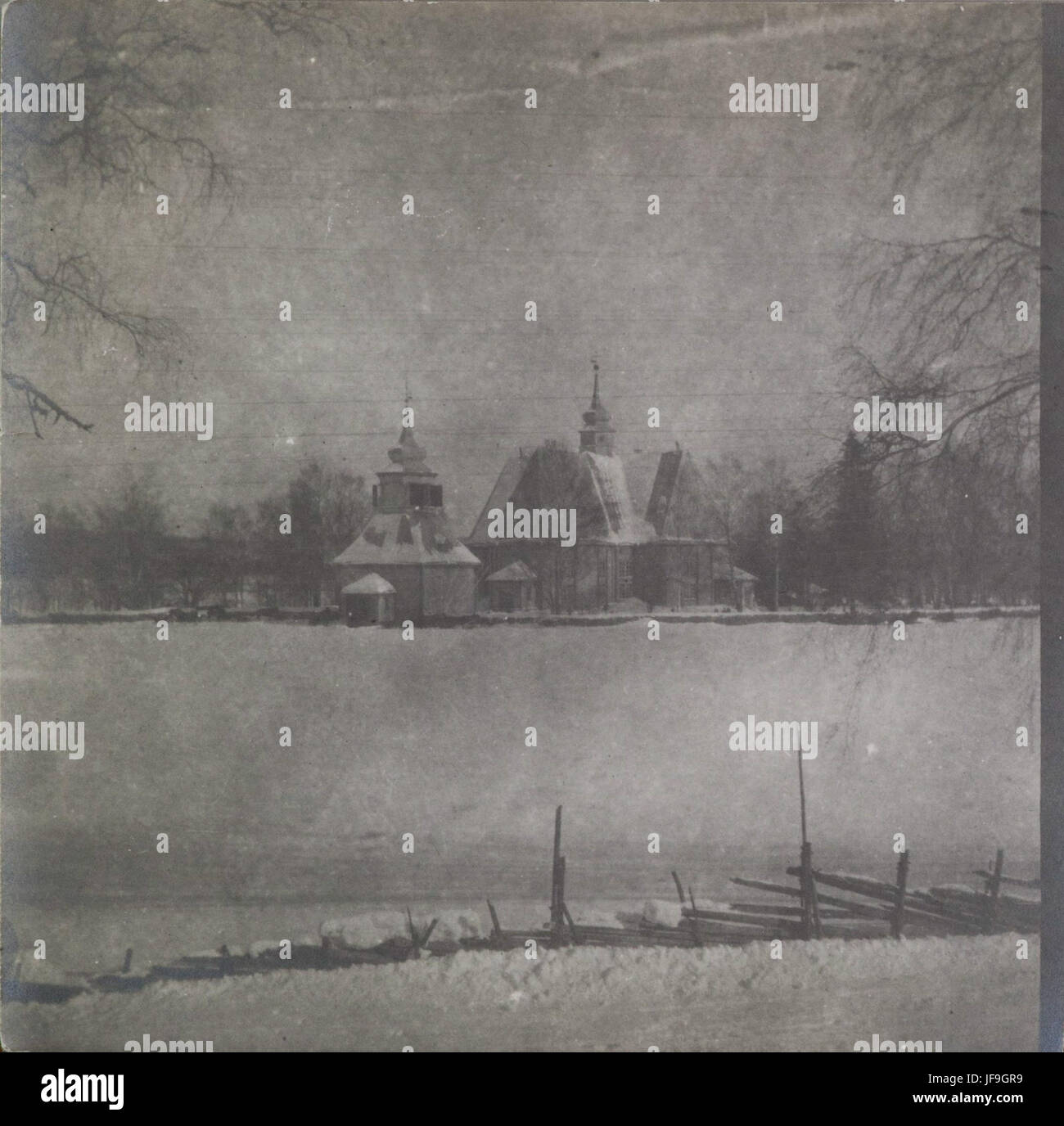 Right-half of a stereoscopic photograph picturing the Ruovesi Church ...