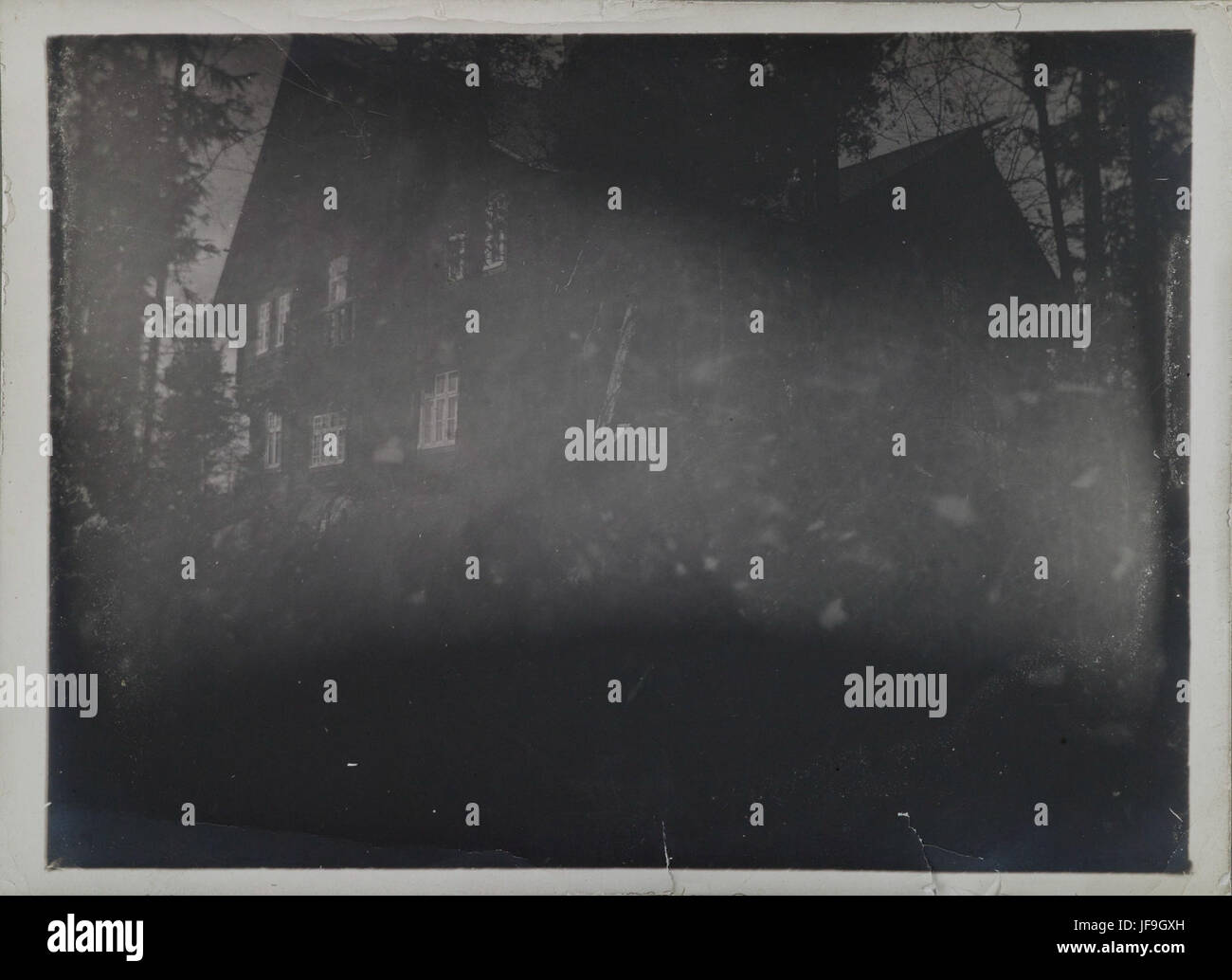 A striking image of the exterior of Kalela, the remote artist's studio ...