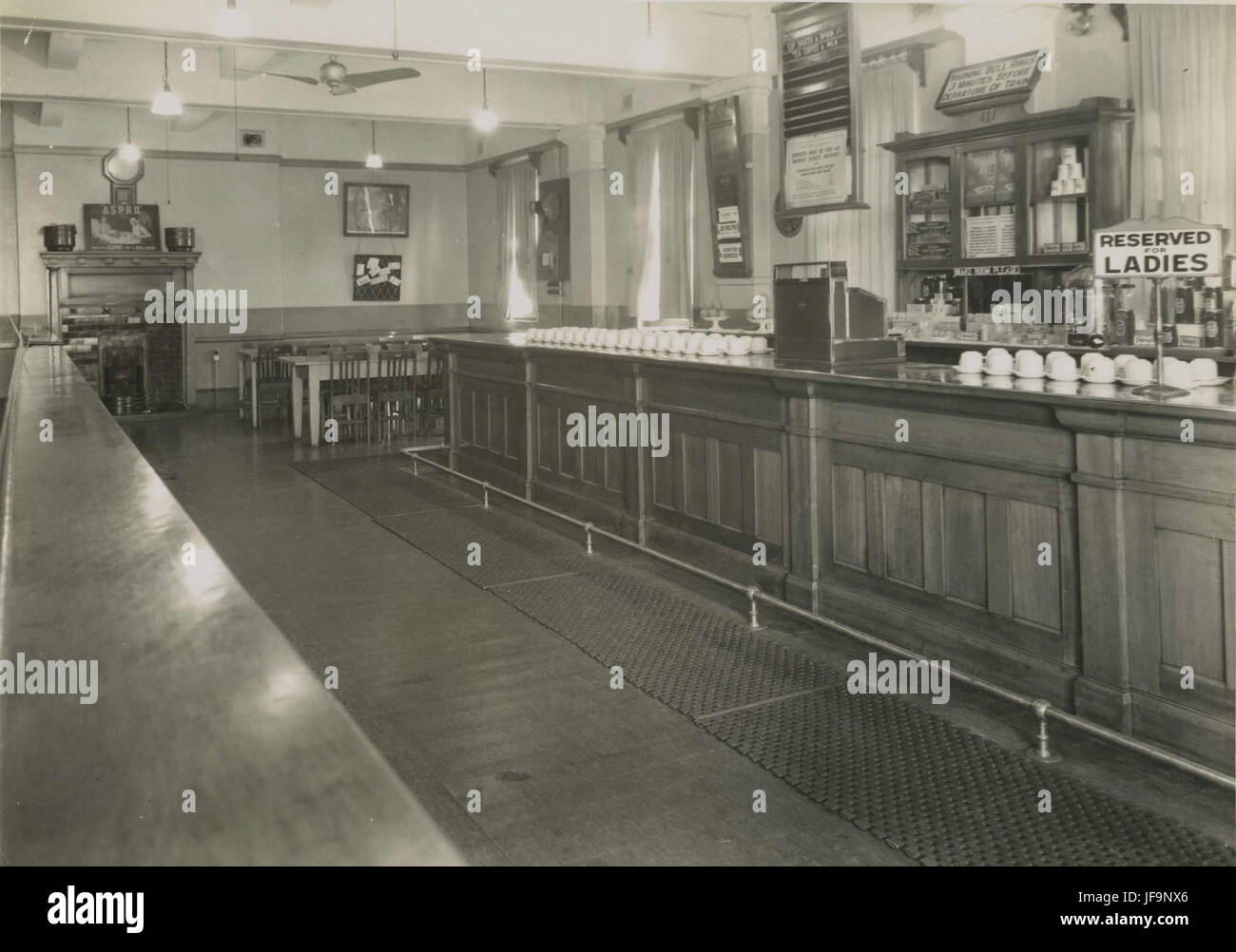Vintage railway refreshment room hi-res stock photography and images ...