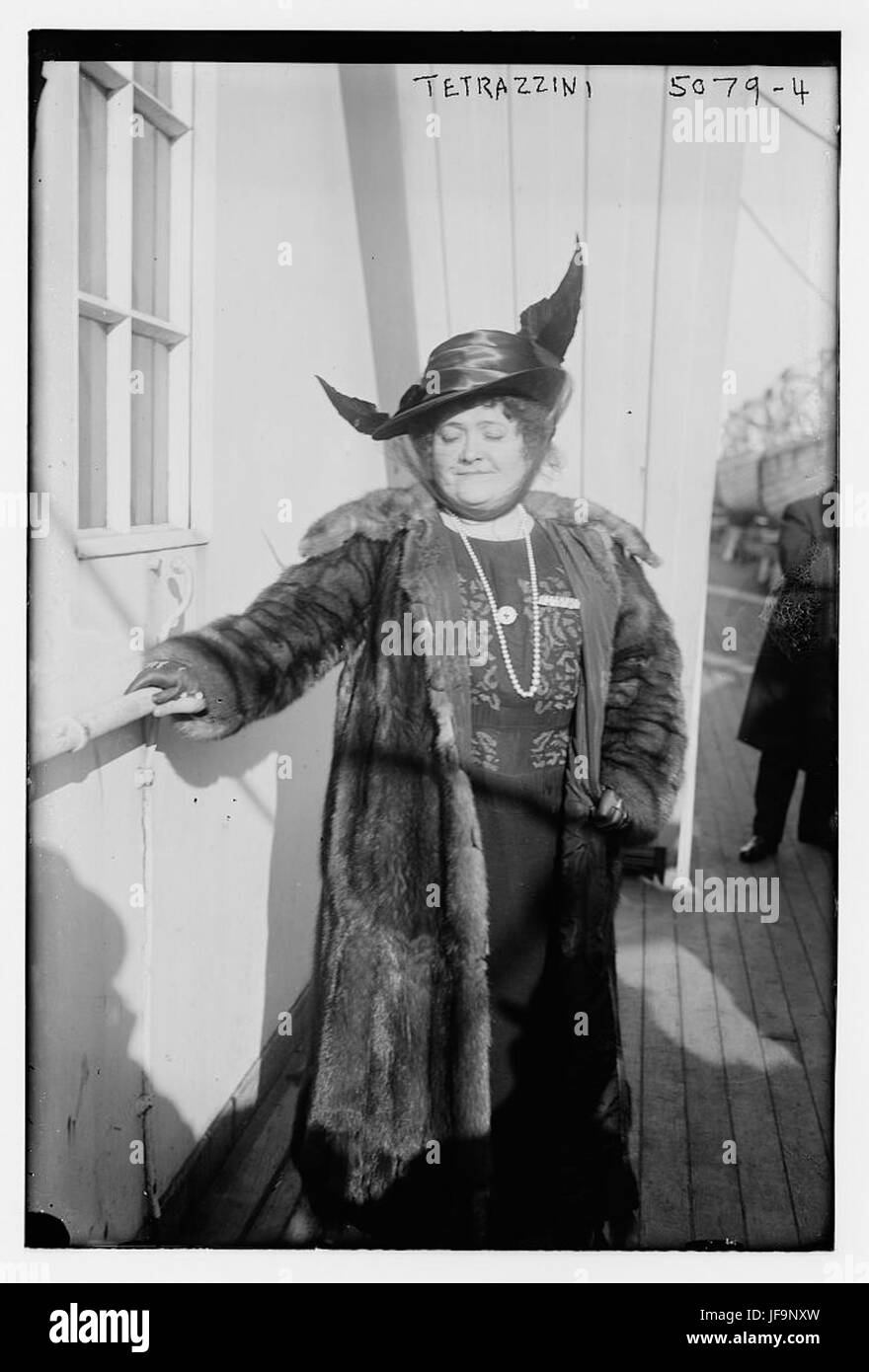 Classic italian cuisine Black and White Stock Photos & Images - Alamy