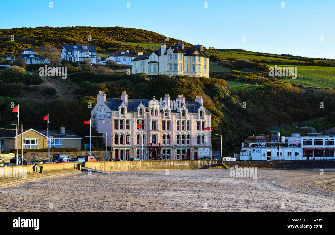 Bay Hotel in Port Erin, evening sun Stock Photo - Alamy