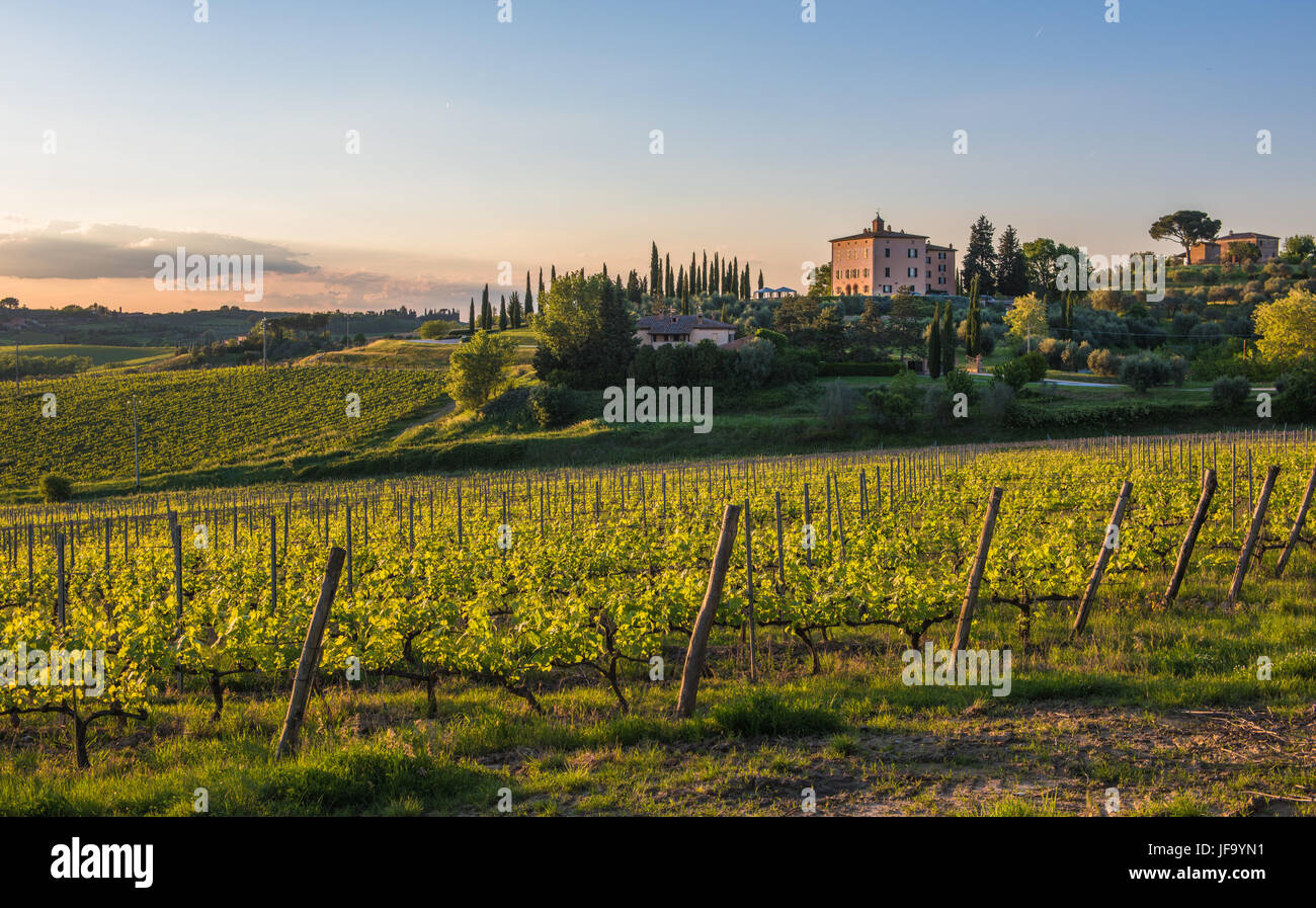 Tuscany italy sunset panorama hi-res stock photography and images - Alamy