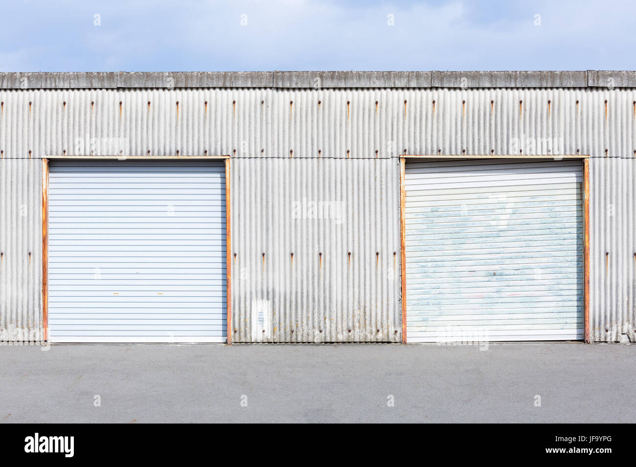 Roller door of warehouse hi-res stock photography and images - Alamy