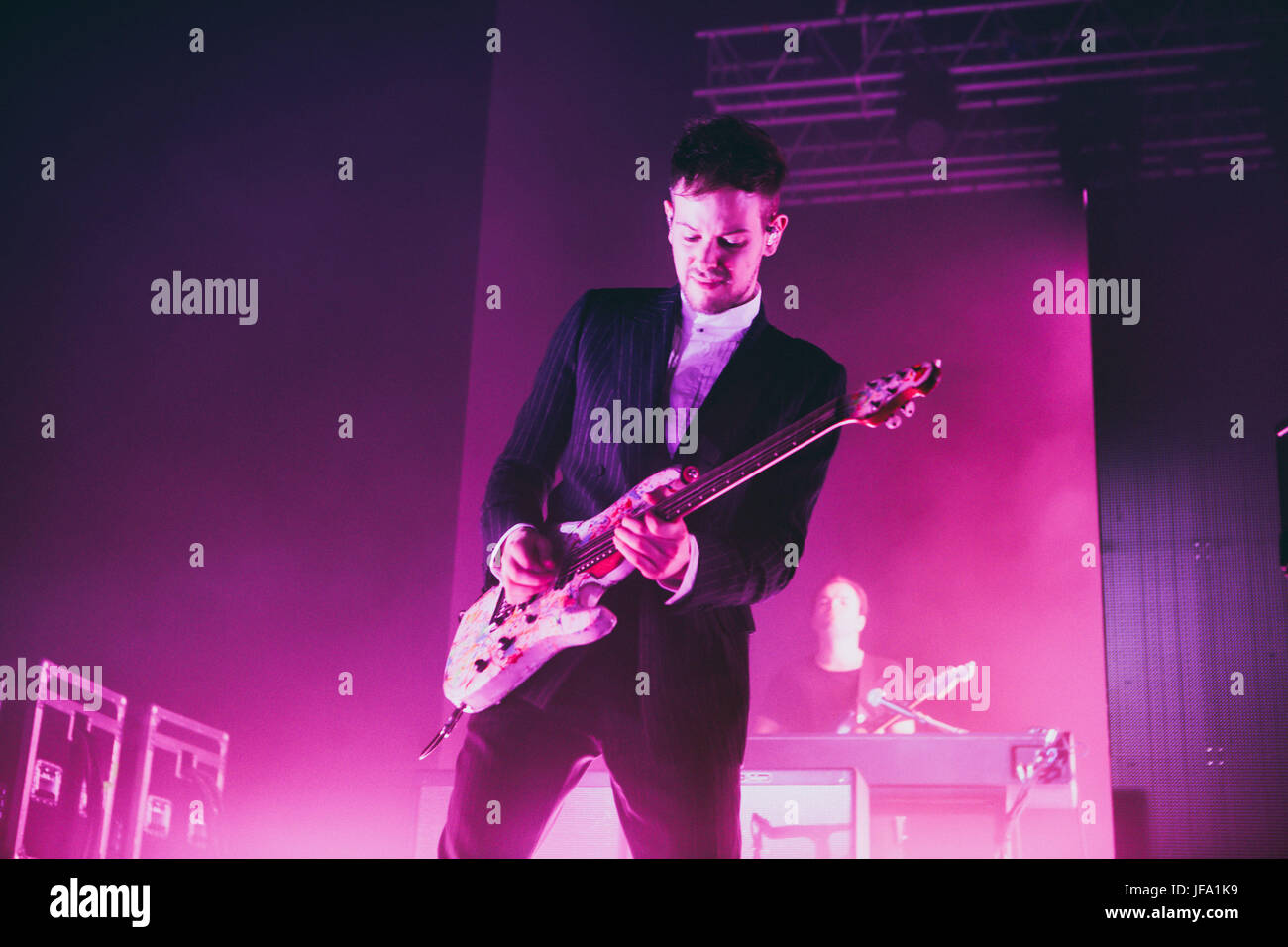 The 1975 band tour hi-res stock photography and images - Alamy