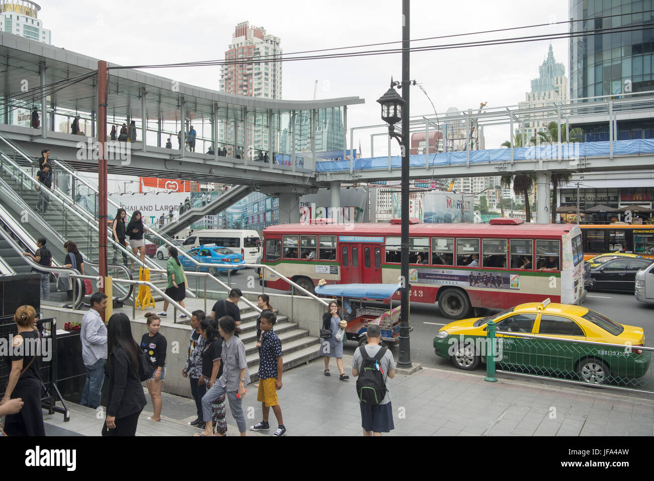 THAILAND BANGKOK PRATUNAM CITY Stock Photo - Alamy