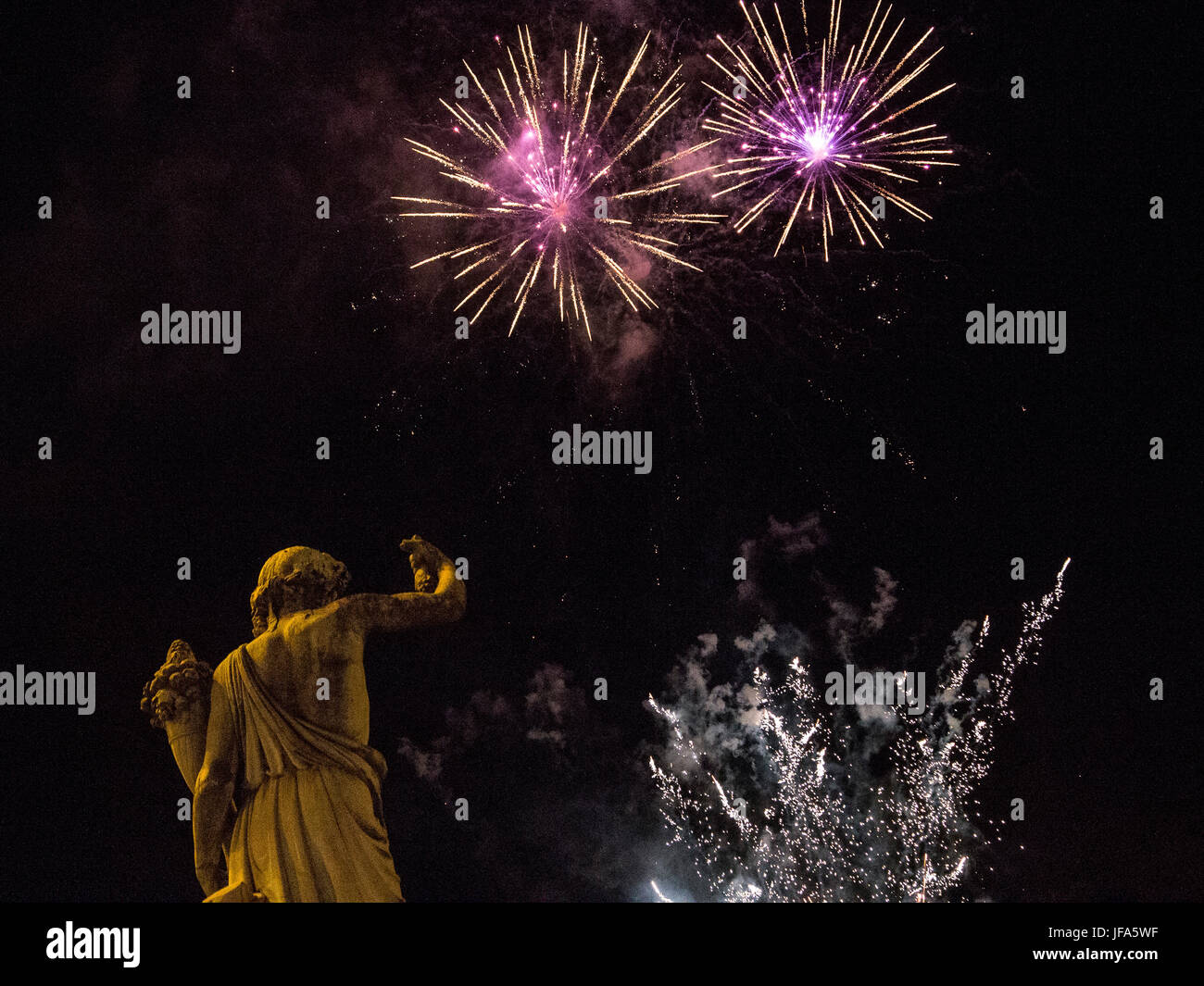 Rome the fireworks for the girandola of piazza del popolo hi-res stock ...