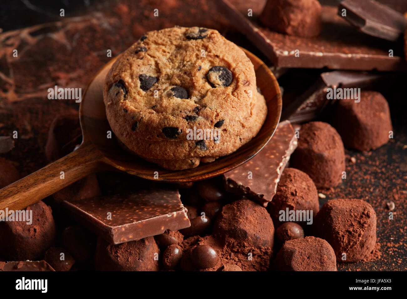 Fresh chocolate chip cookies Stock Photo - Alamy